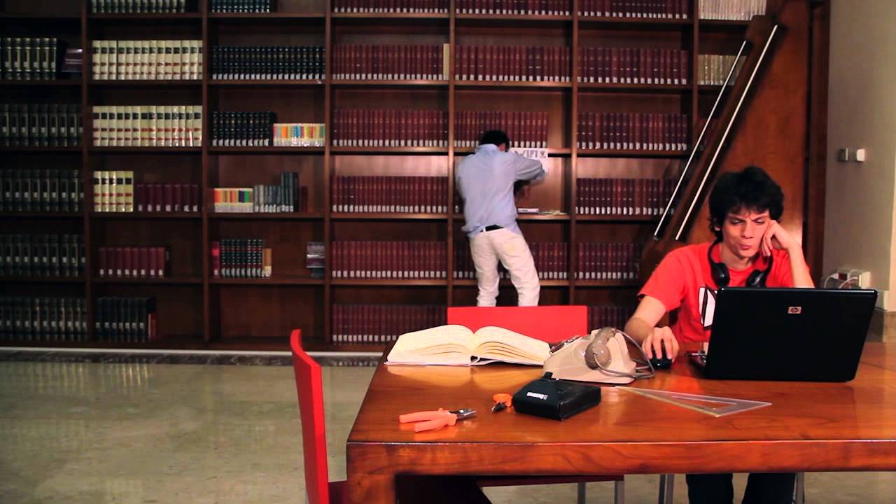 QWERTY - EP. 1 - Wireless Games - YouTube