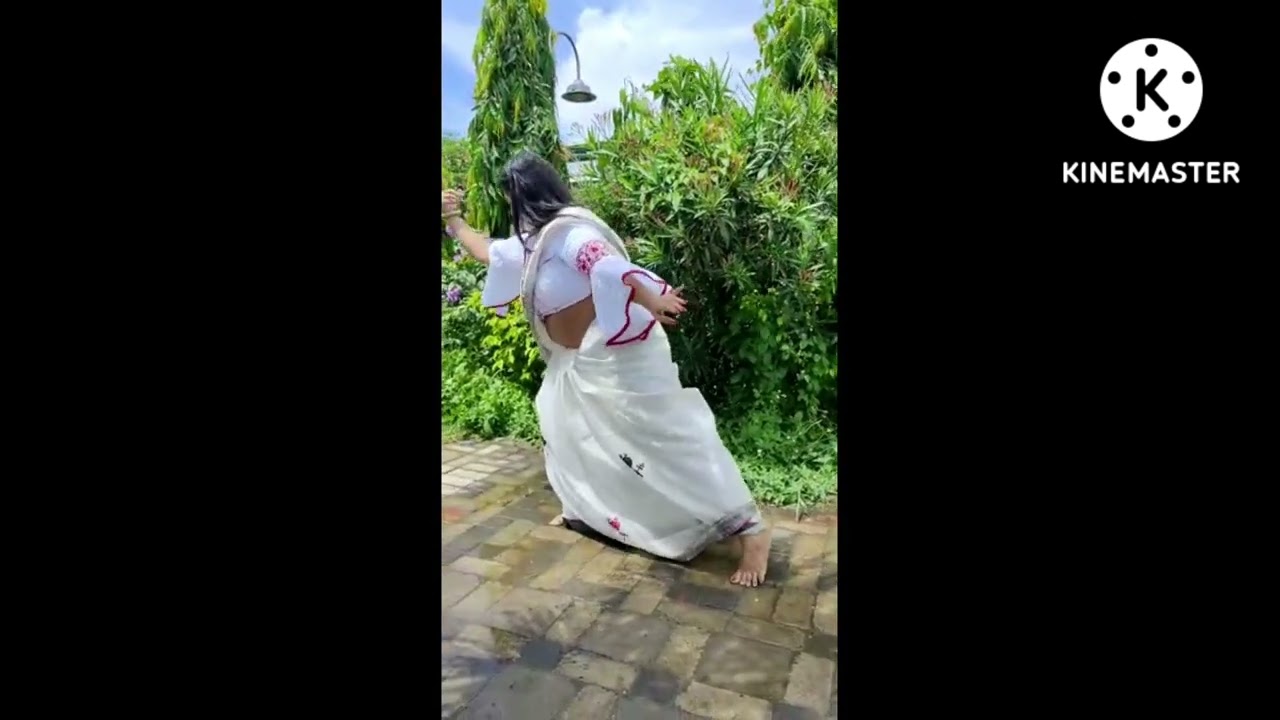 Megh Boleche Jabo Jabo |Shorts|Rabindra Nritya|Dance Cover - YouTube