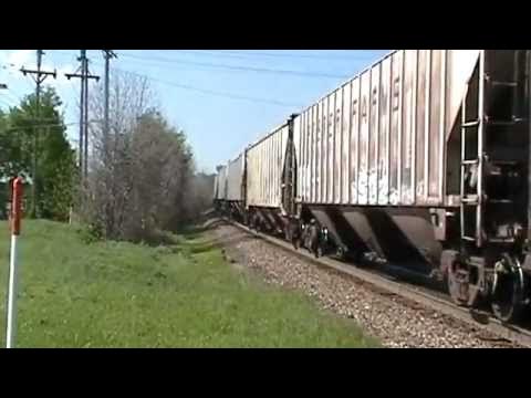 NREX 7223 LEADS TRAIN 280 EAST ACROSS WATERFORD AVE. 5-30-11.MOD - YouTube
