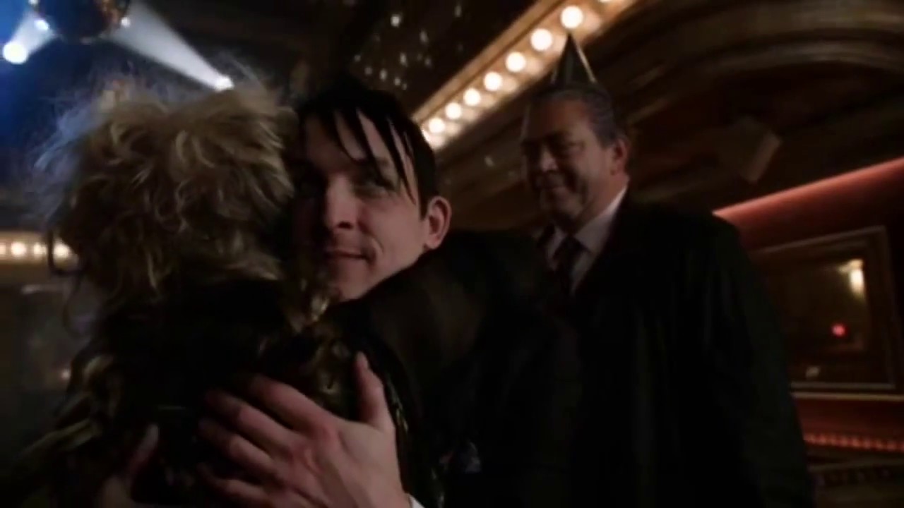 Oswald & his Mother / Gotham - YouTube