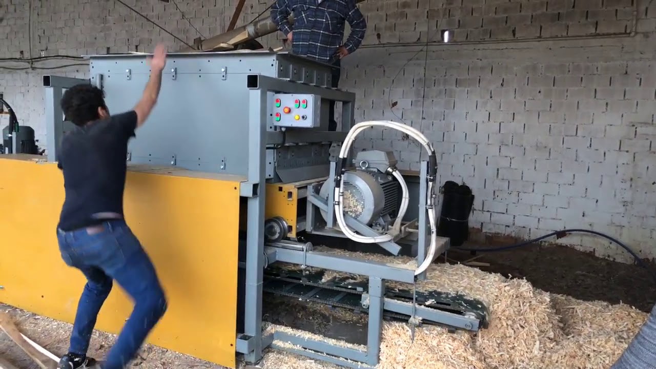 Wood shaving machine - YouTube