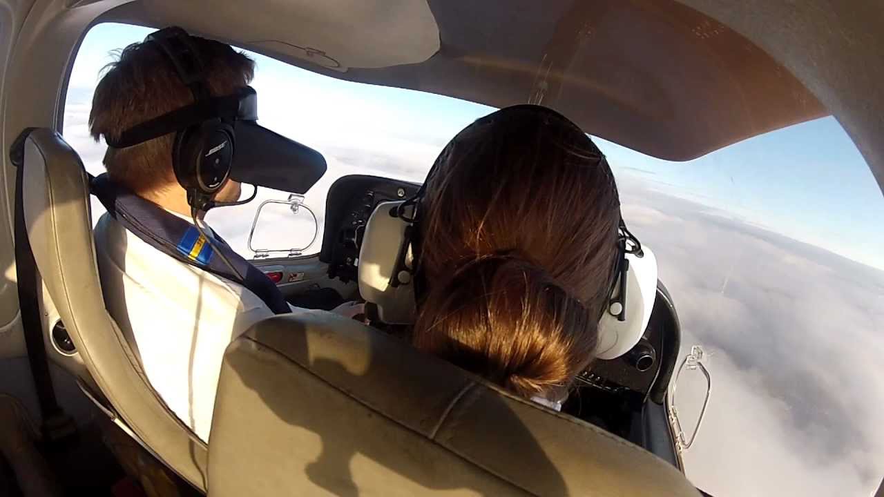 Diamond DA40 - Instrument training - YouTube