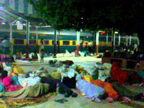 Old footage!! MGS WDM-3A Jaynagar- Anand Vihar GARIB RATH arrives at ...