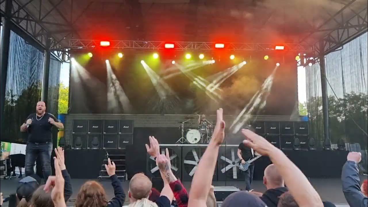 Goitzsche Front in Eberswalde Live - YouTube