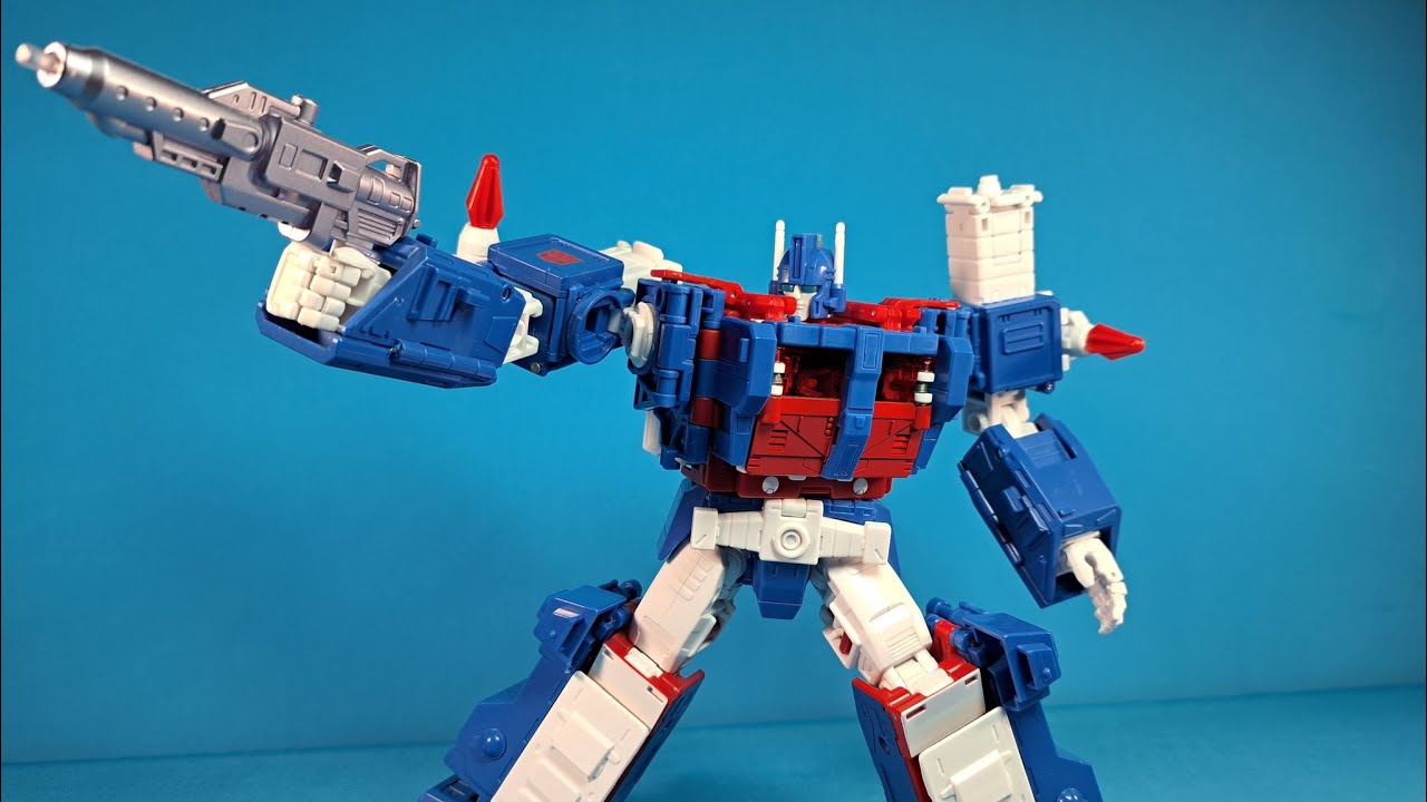 Transformers Studio Series 86 Commander Class Ultra Magnus Review - YouTube