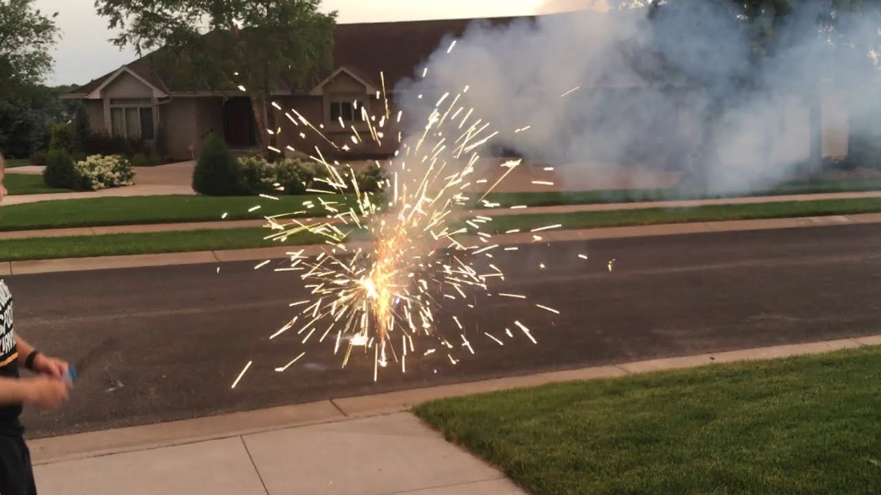 Firework FAIL - YouTube