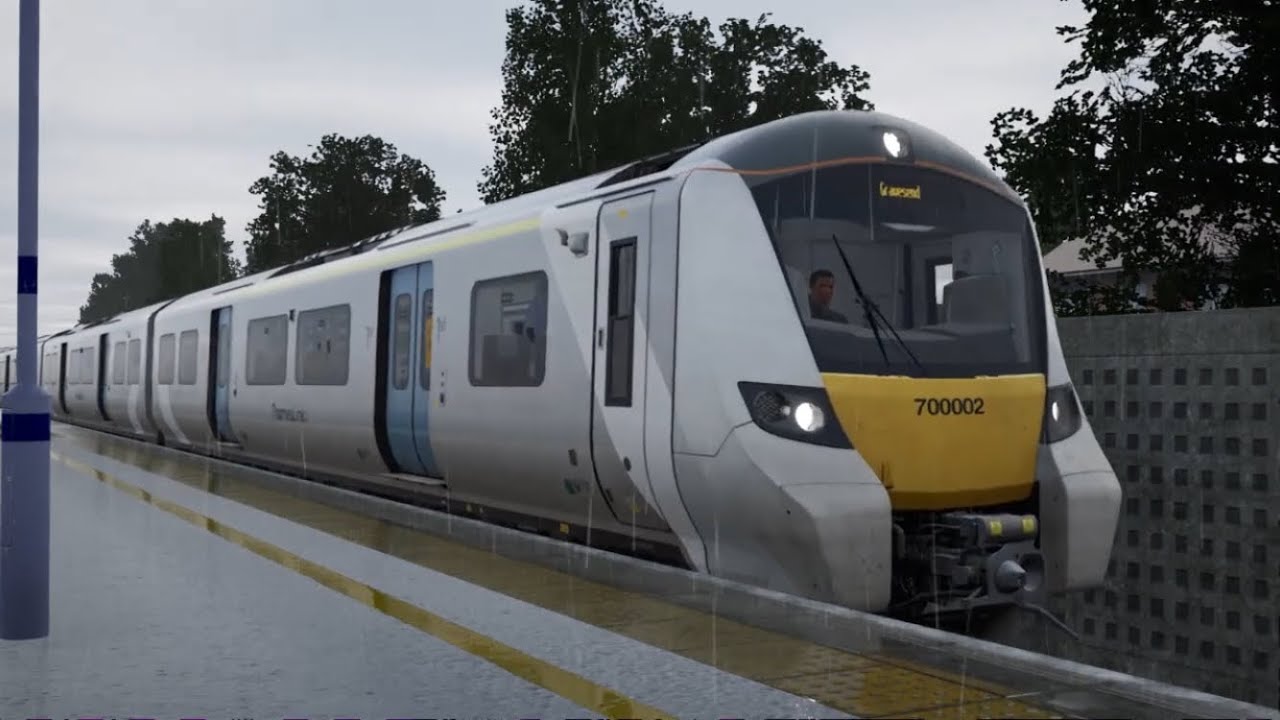 Class 700 departing with musical tones TSW4 - YouTube
