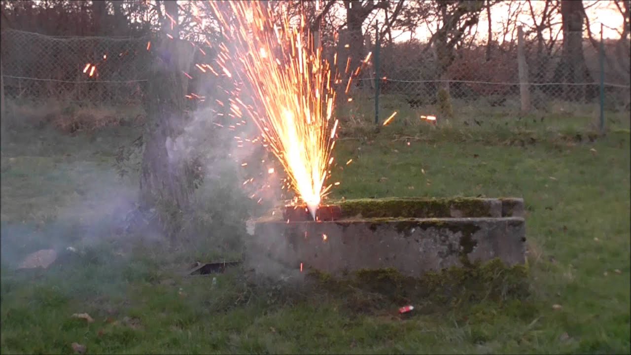 DIY Fireworks | Selfmades-Montage | HD+ - YouTube