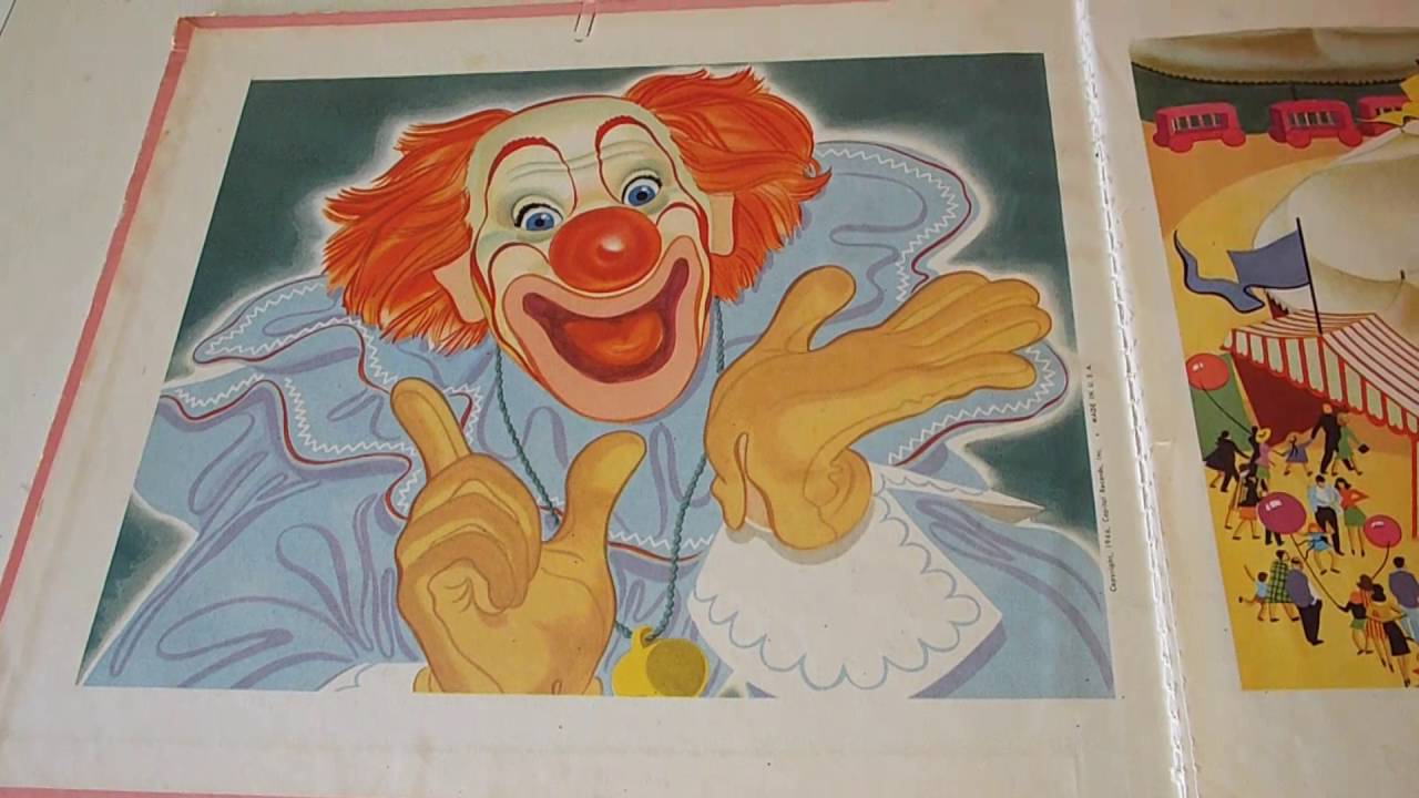 Bozo record player playing "BOZO AT THE CIRCUS" with book follow-along ...