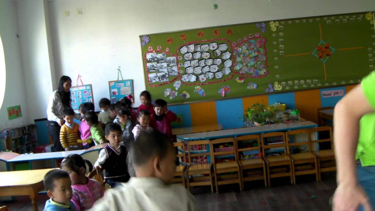 Small Kindergarten Class Colours Theme - YouTube