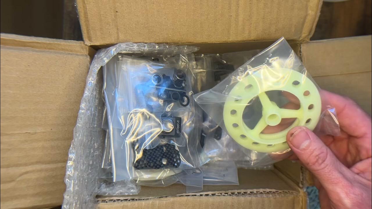 KYOSHO NSR 500 1/8 UPGRADE! RC MOTORCYCLE KIT UNBOXING!! V-MOTO VIGOR - YouTube