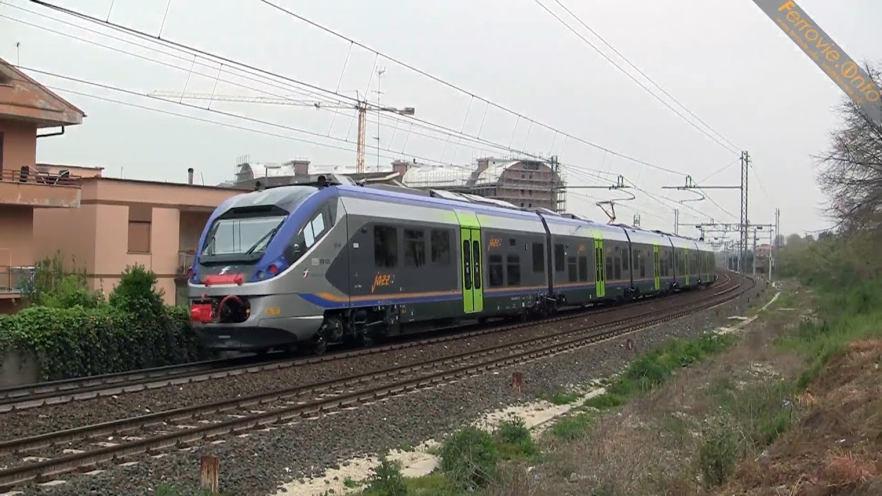 ETR 425 in transito a Monterotondo - ETR 425 in Monterotondo - YouTube