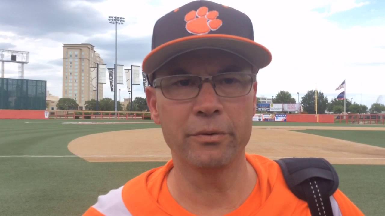Neosho County advances at Region VI baseball tourney - YouTube