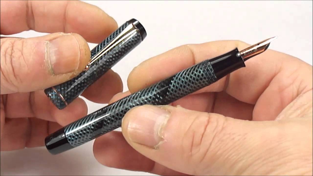 Onoto Minor 1201 in Blue Translucent Lattice - YouTube