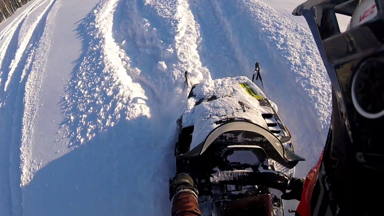 Early winter shreddin on my custom longtrack 1986 Yamaha phazer - YouTube