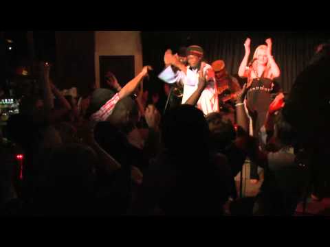 Samba Sene & Diwan - Africa (live at the Jazz Bar)