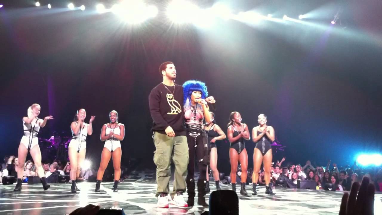 Nicki Minaj - Moment 4 Life w/ Drake (Toronto, 08/13/11) - YouTube