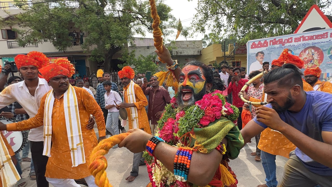 Talwar shiva potharaju Gavu at Golconda Bonalu 2023 | Danger Potharaju ...