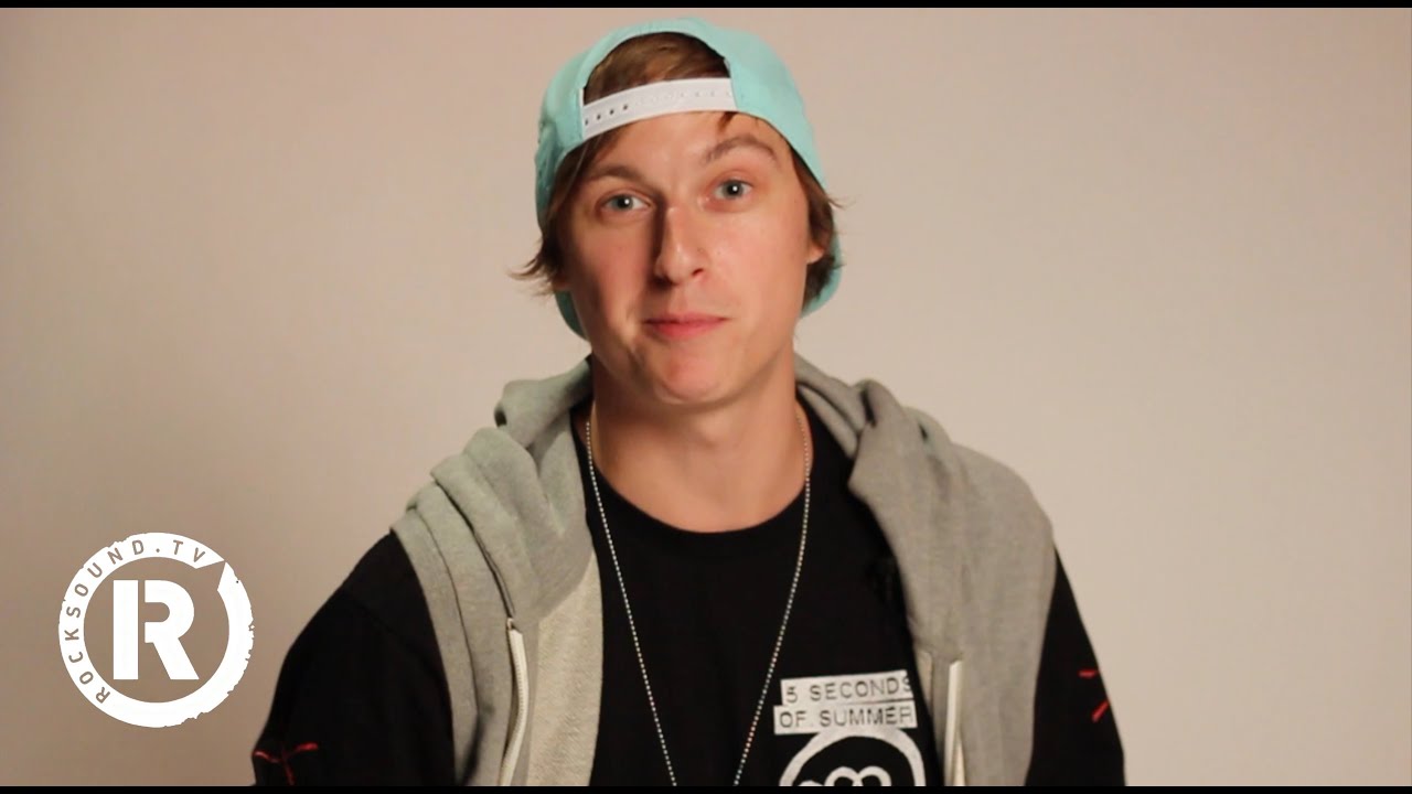 State Champs' Derek DiScanio Faces The Ultimate Pop-Punk Quiz - YouTube