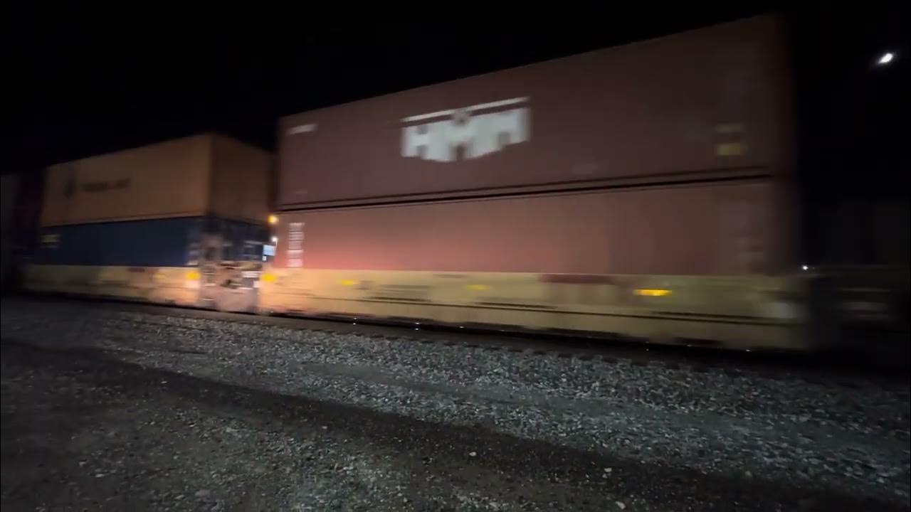 Ns 239 coming through Springfield Ohio ns 1037 leading trailing 2nd cp es44ac cp 8917 - YouTube