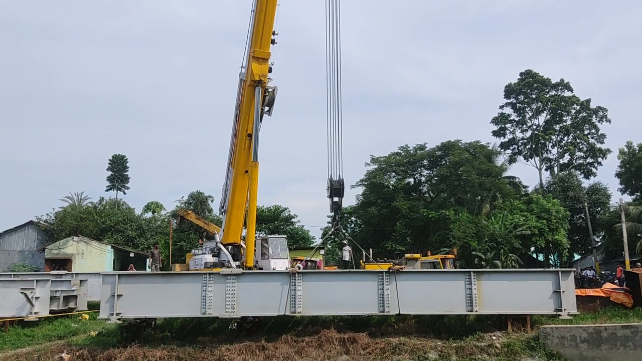 girder lifting - YouTube