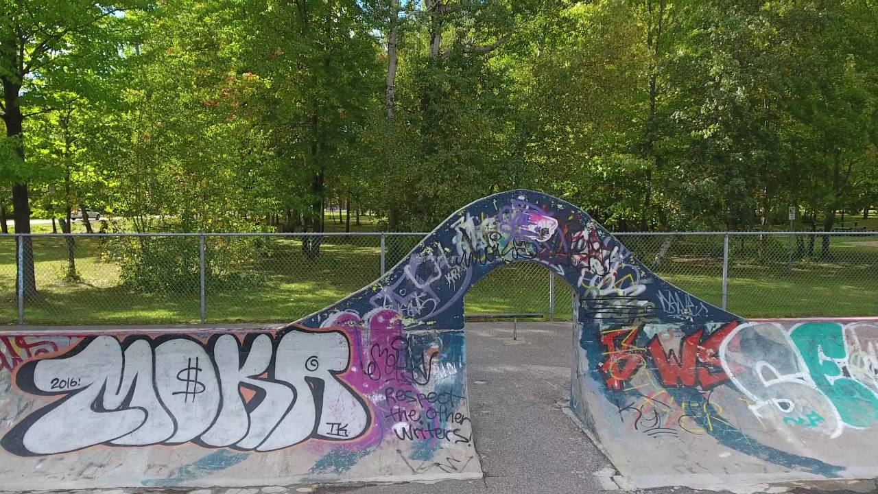 Nature walk at the skate park - YouTube