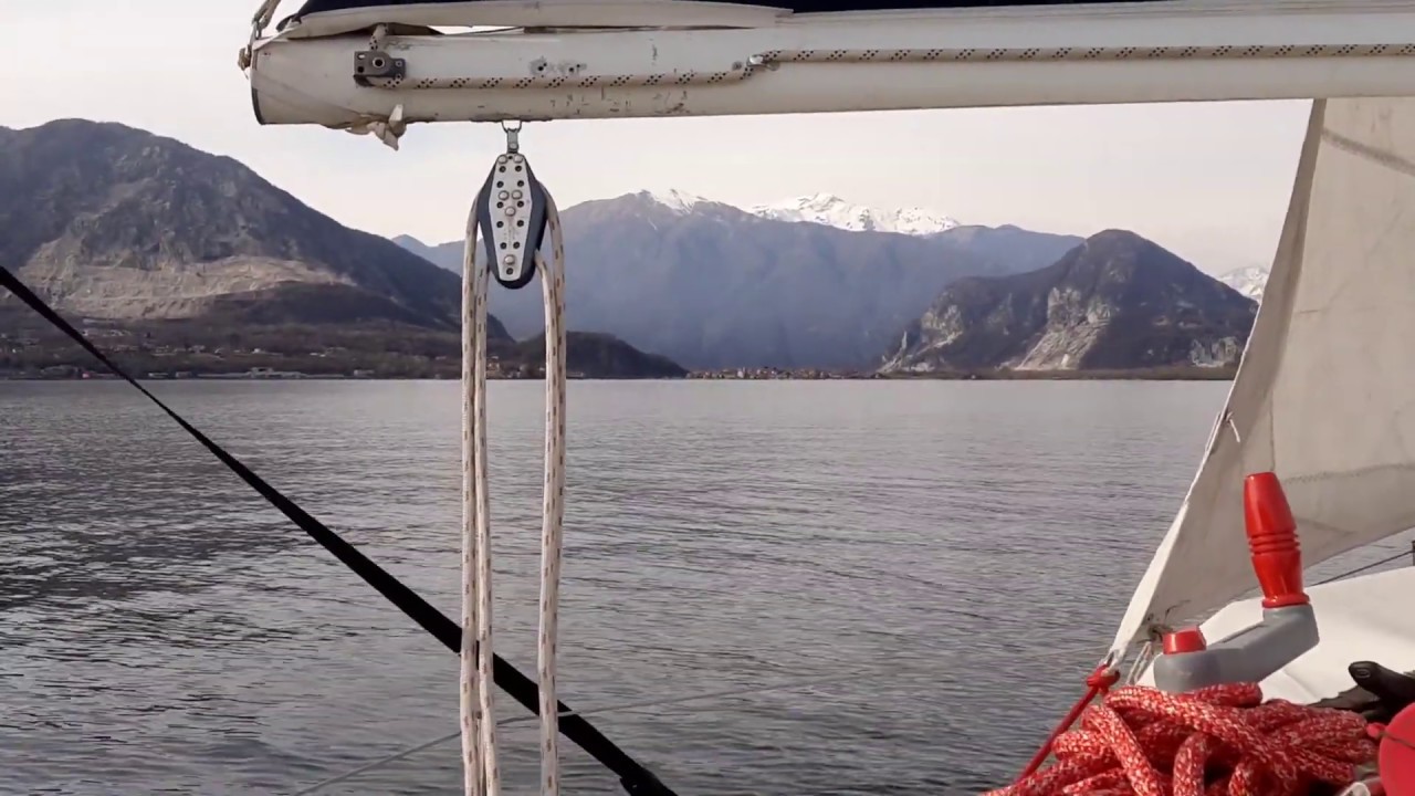 Lago Maggiore Relax in Barca a vela Comet 860 - YouTube
