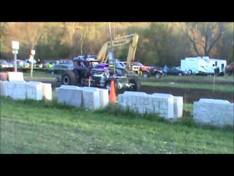 Richland Center Redneck Rally Mud Race - YouTube