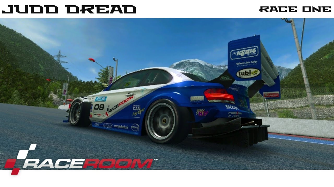 BMW 134 Judd Raceroom Raceway Bridge - YouTube
