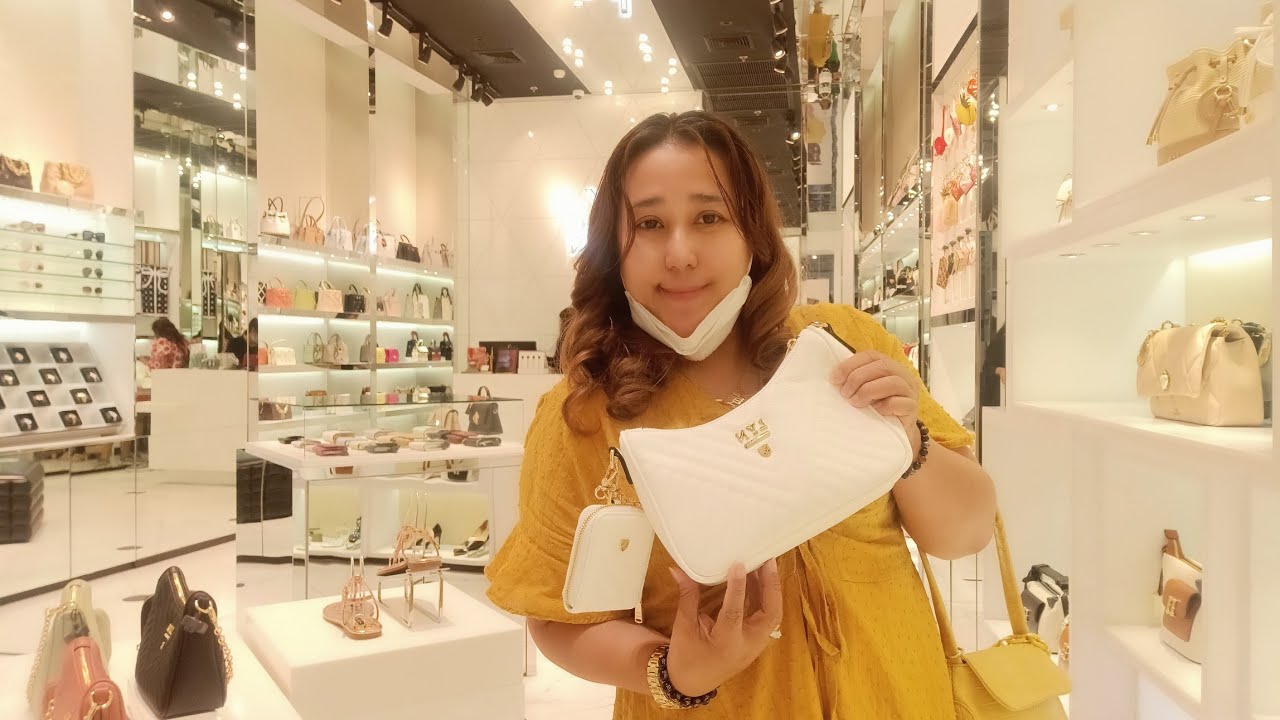 LYN Thailand New Collections|Bags, Shoes And Accessories - YouTube