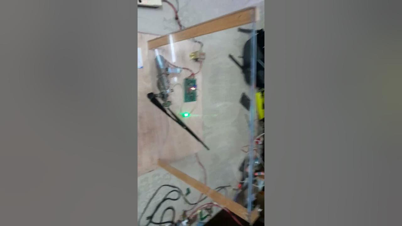 Automatic Rain Sensing Car Wiper System Using Arduino Uno - YouTube