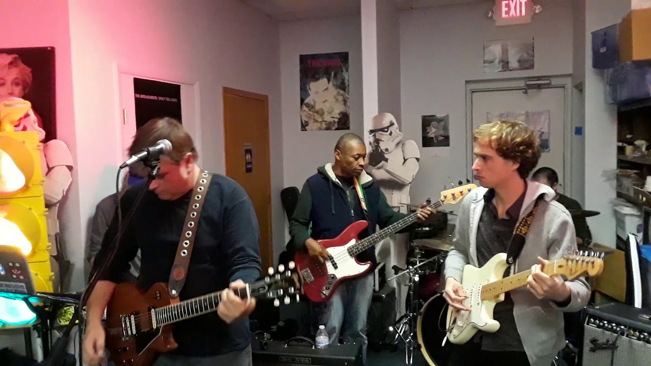 Catapult theme song by The Ian Hall Band 2 - YouTube