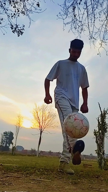 Abdullah Razzaq | Juggling practice today - YouTube