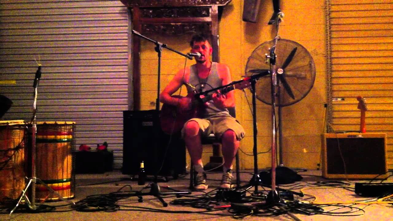 "Bogan Love Ballad" at the Rhythm Hut Open Mic Night - YouTube