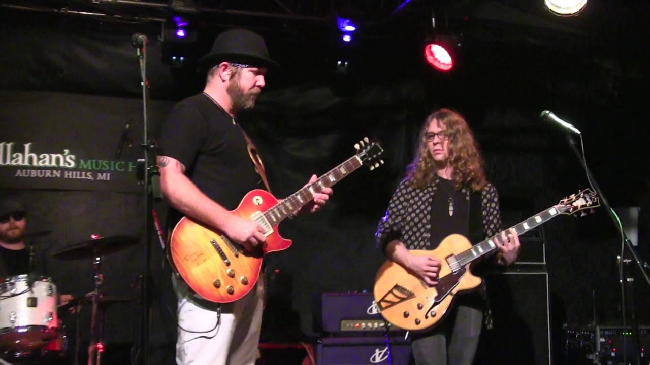 ''DANGEROUS'' - DEVON ALLMAN BAND @ Callahan's, Nov 2015 - YouTube
