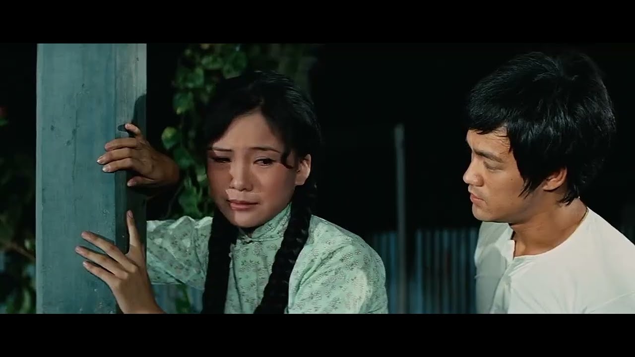 Bruce Lee El gran jefe 4K 💎 1971 Maria Yi llora y Bruce Lee le apoya en ...