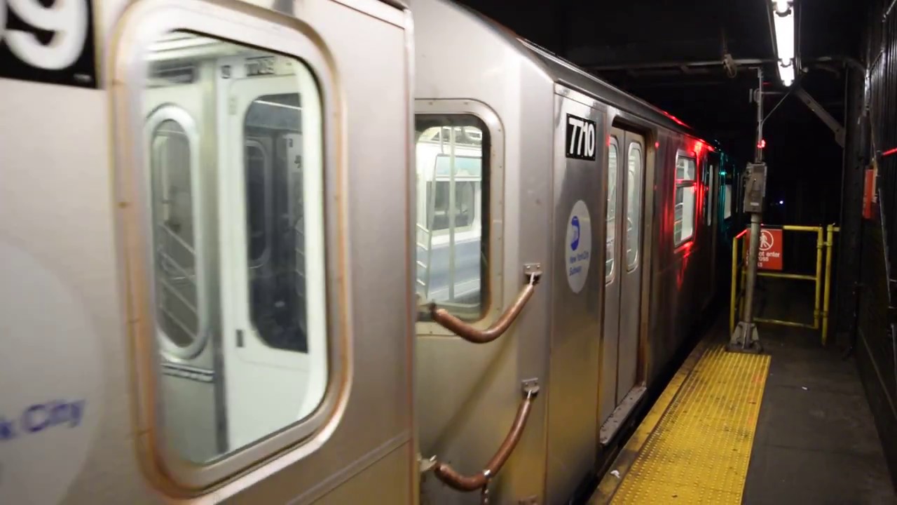 Manhattan-bound NIS R142A train at 149th Street-Grand Concourse (IRT ...