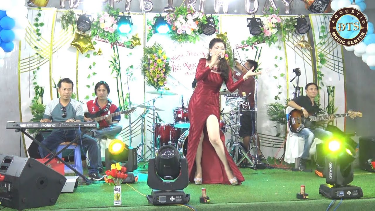 Trái Tim Hoang Đường Một Màn Biểu Diễn Quá Sung Của Ca Sĩ Xinh Đẹp Bích ...