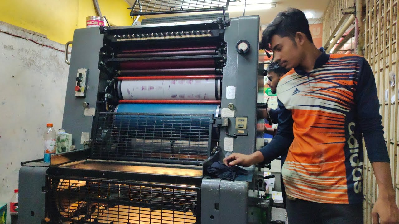 Heidelberg MO E Offset Printing Machine - YouTube