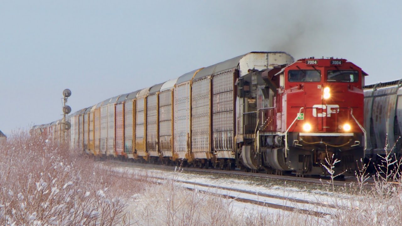 KCSM Grey Ghost on CPKC 106!! CP 7004 Leads CPKC 106 East at Cassils AB, CPKC Brooks Subdivision ...