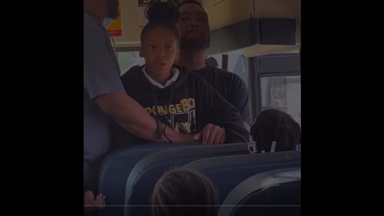 Disgruntled Parent Releases His Fury On Bus Full Of Children - YouTube