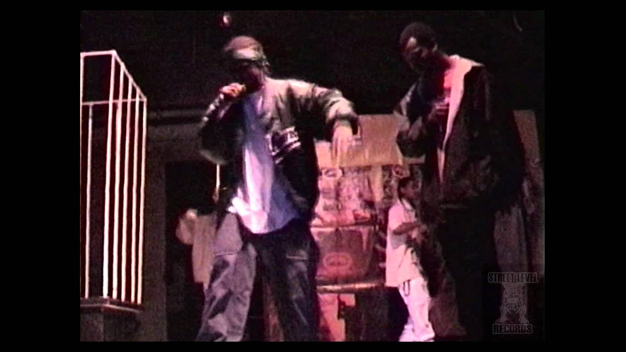 Syko @ House of Grooves (Portland, OR) "Intense Kombat" (Dec 2000) Part ...