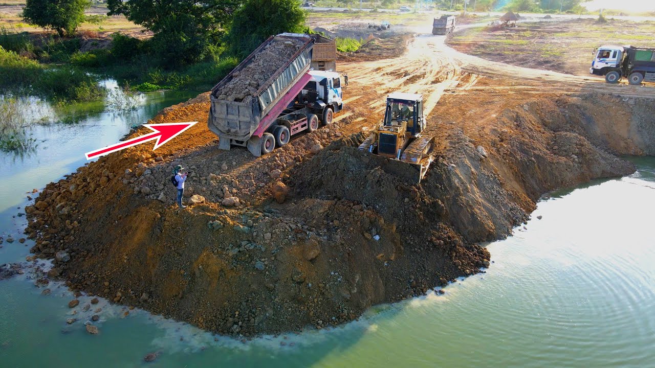 Nice Incredible !Building Road In Lake ,Truck SHACMAN Deliver Soil ...
