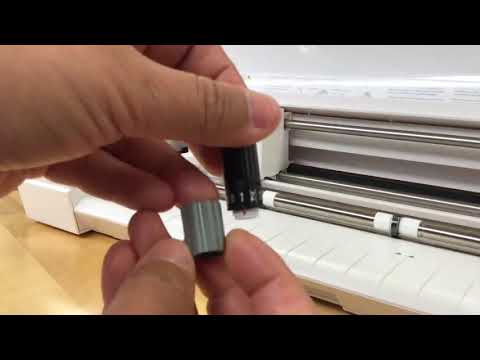 How to Adjust the Blade on the Silhouette Cameo 3 - YouTube