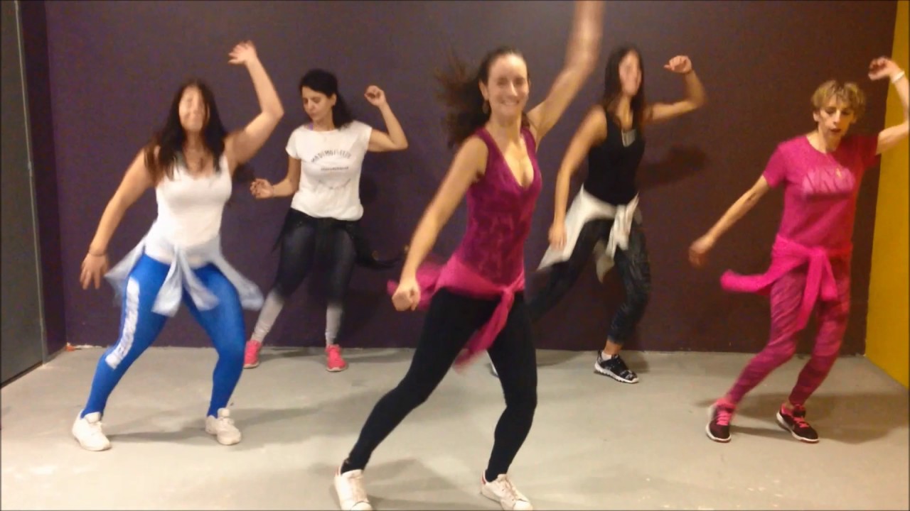 Bootyshake Zumba - Moving Express Amiens - YouTube