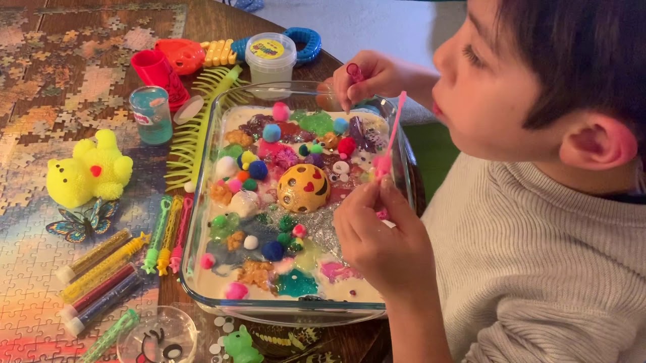 Alex Mic discovering a rainbow slime mixture! - YouTube