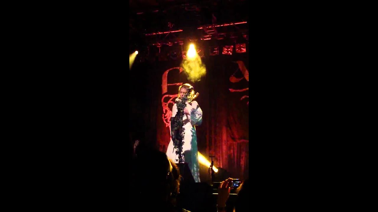 Fiona von Faun - YouTube