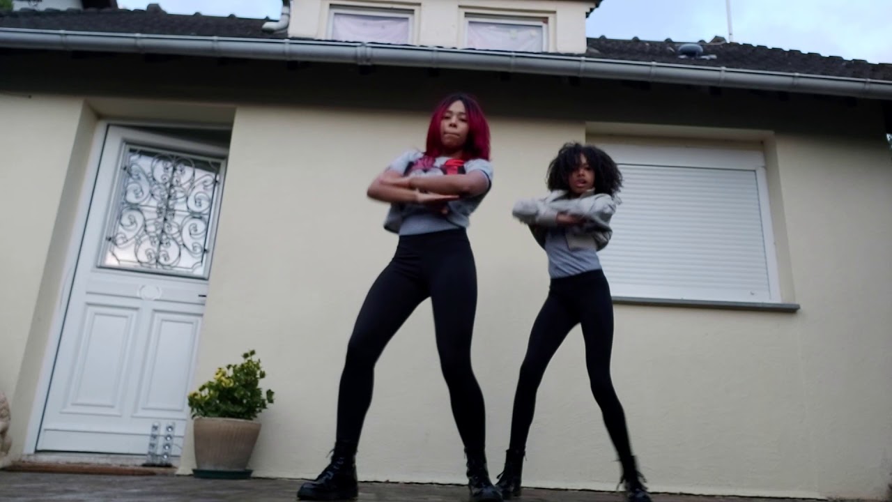 Cover dance Dun Dun Everglow by Alexandra, Daphné and their mother ...