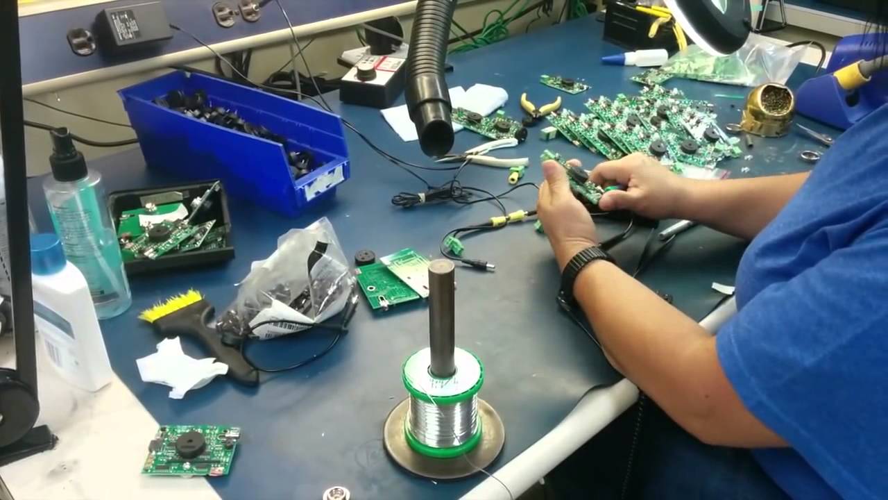 Desco Industries Manufacturing Day 2015 - YouTube