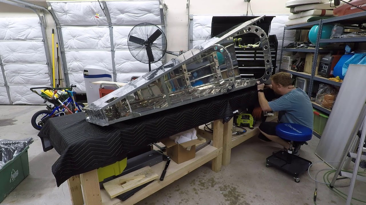 RV-10 Tail Cone Back Riveting - YouTube